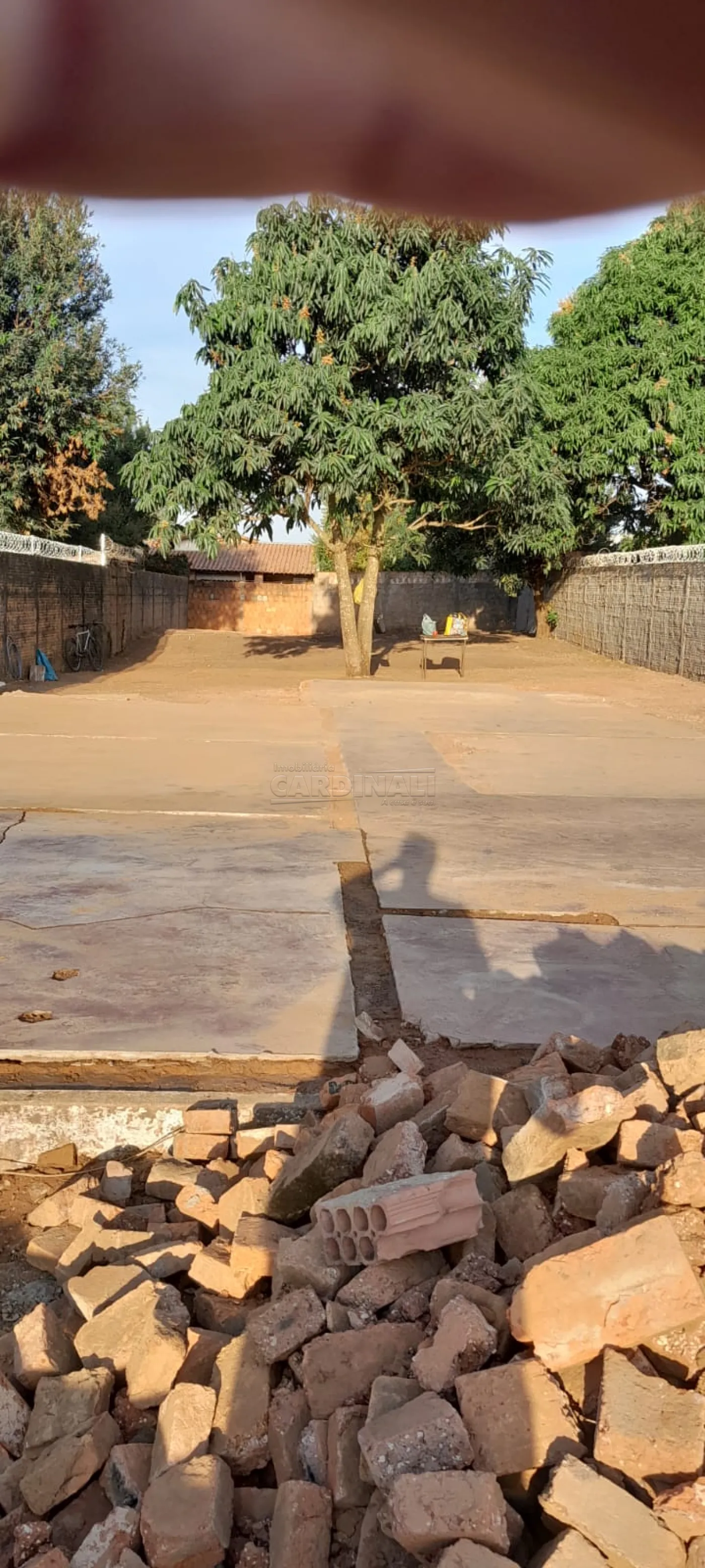 Terreno - Padrão - Vila Nery - São Carlos R$ 365.000,00. Cód.: 201860